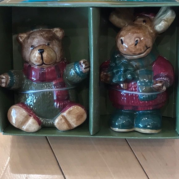 St. Nicholas Square | Holiday | New St Nicholas Square Heartland Salt Pepper Shakers Bear Moose ...